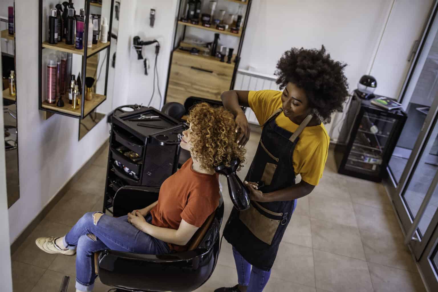 Styling Curly Hair - Elite Learning